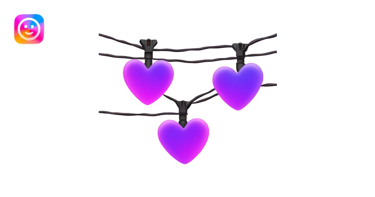 Realistic isolated hot pink and purple heart shaped christmas string ...